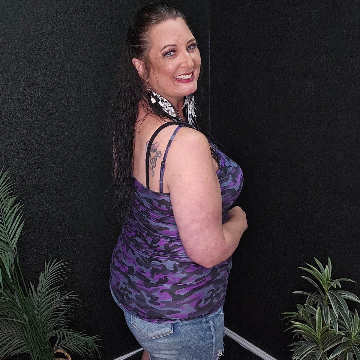 Mindy's Boutique - Join Our Live Sale