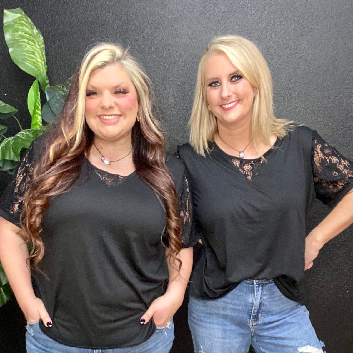 Mindy's Boutique - Join Our Live Sale