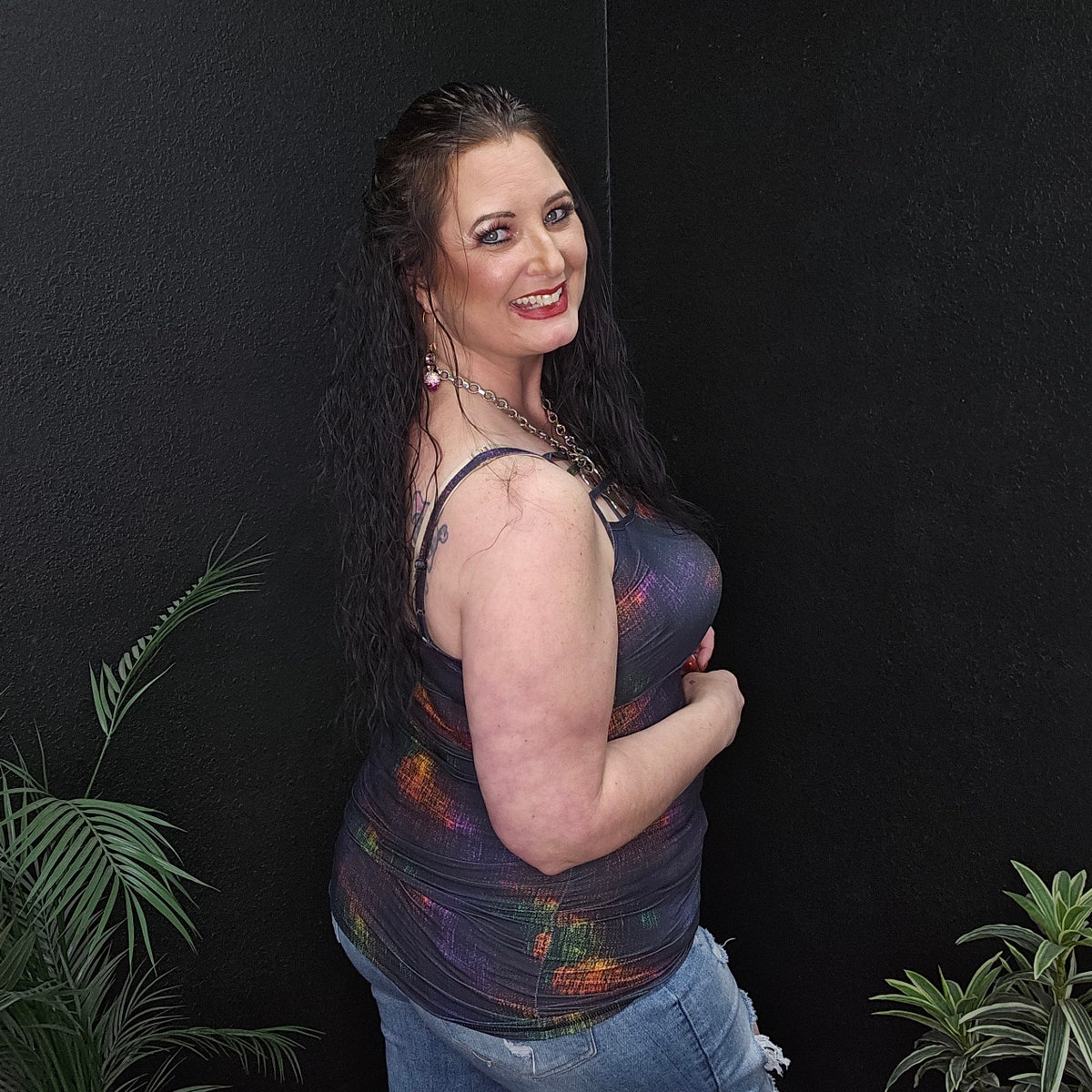 Mindy's Boutique - Join Our Live Sale