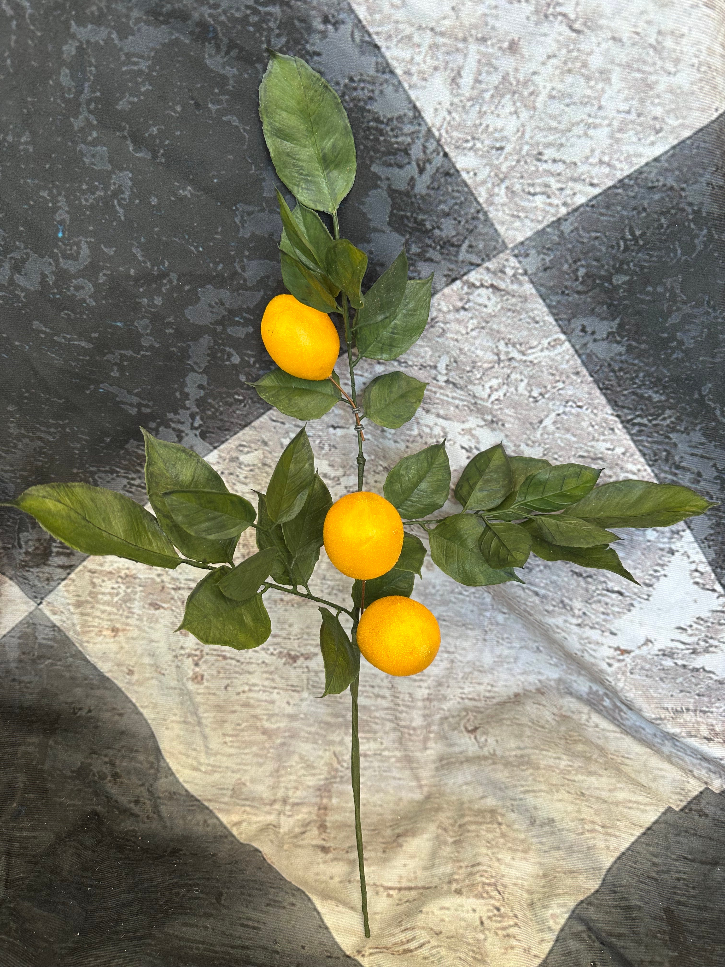 Wreaths by Waldo | Holiday Decor & Designer Wreaths